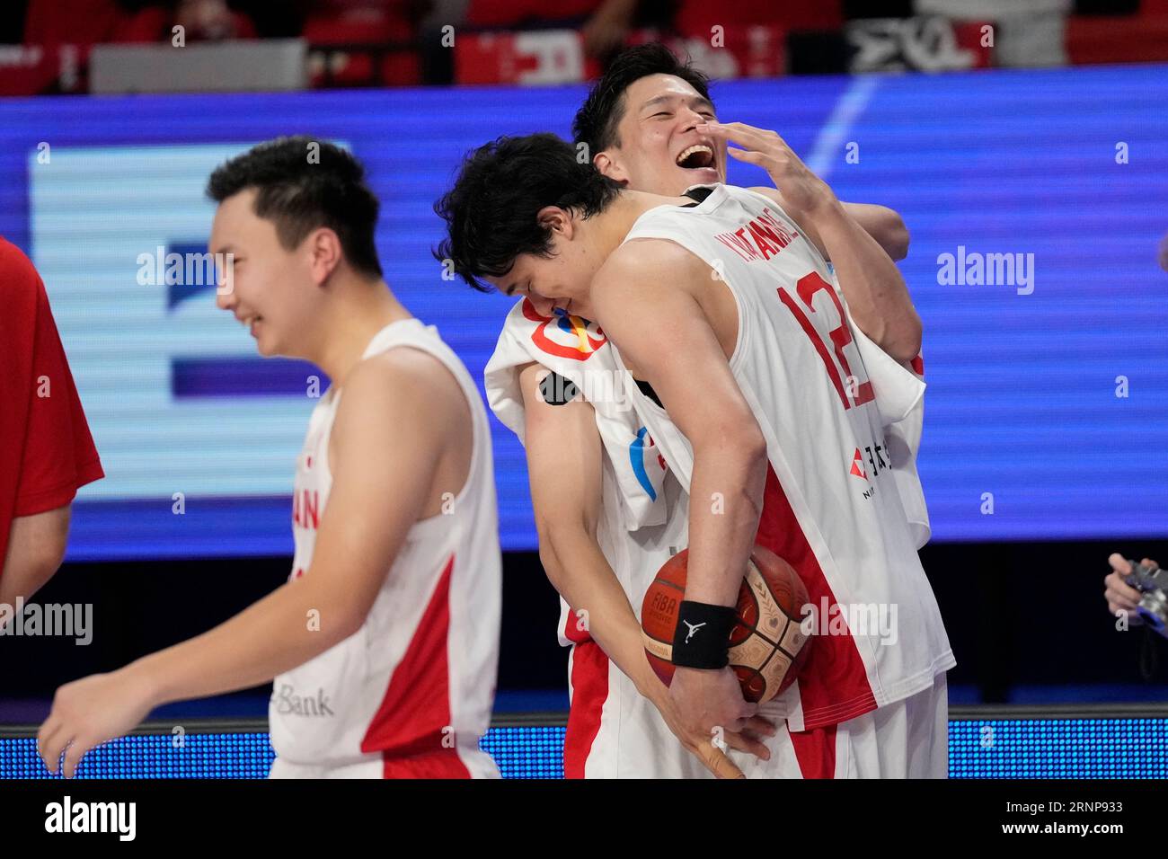 Japan forward Yuta Watanabe (12), center front, and guard Yudai Baba ...