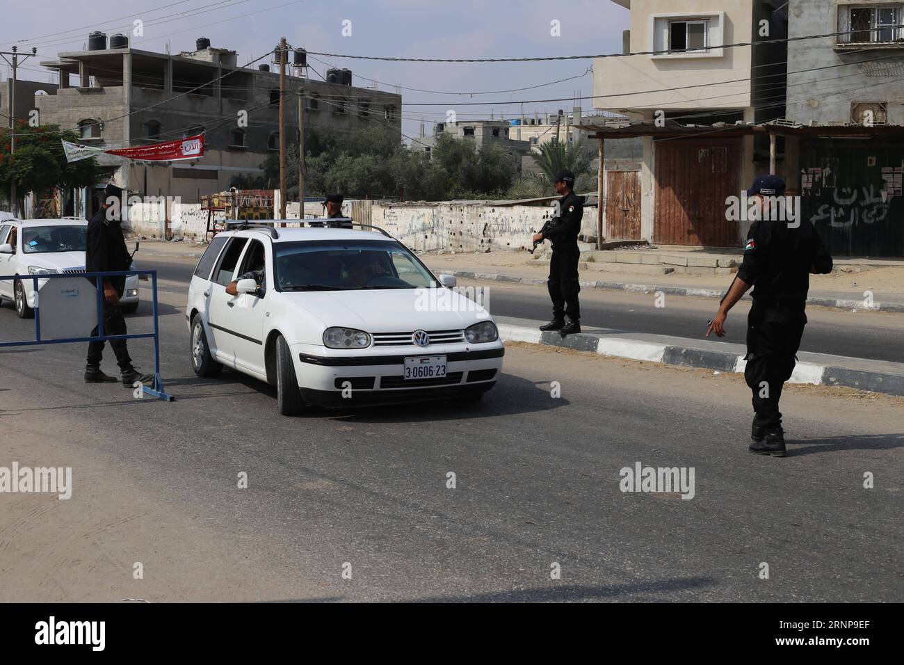 Egypt checkpoint security hi-res stock photography and images - Alamy