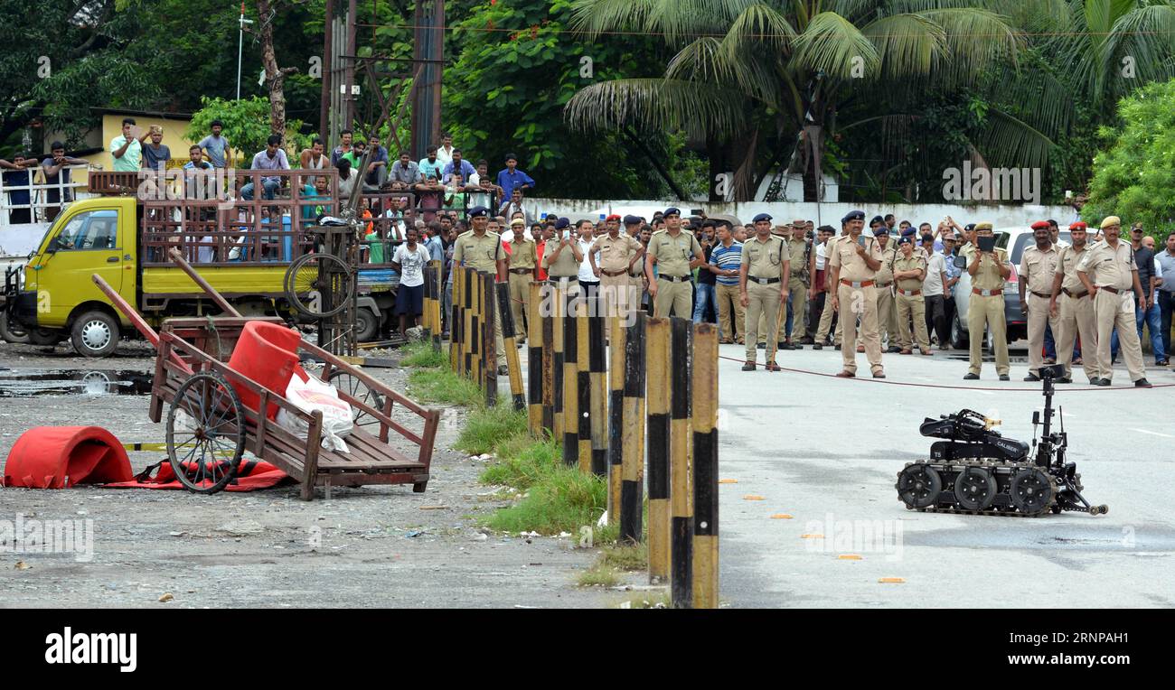 (170818) -- GUWAHATI, INDIA, Aug. 18, 2017 () -- A bomb disposal robot ...