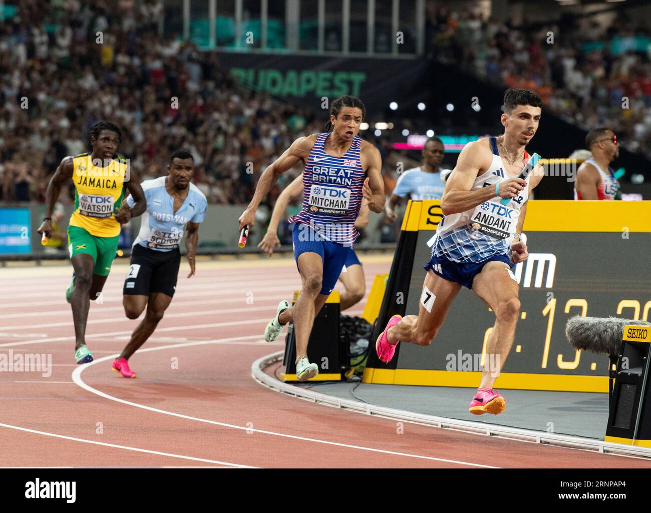 Relay race handoff hi-res stock photography and images - Alamy