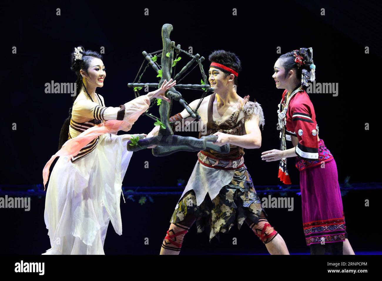 Yuan dynasty theatre hi-res stock photography and images - Alamy