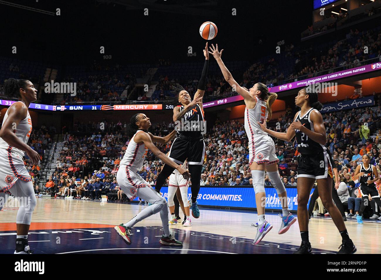 August 31, 2023: Phoenix Mercury guard Sug Sutton (1) shoots the ball ...