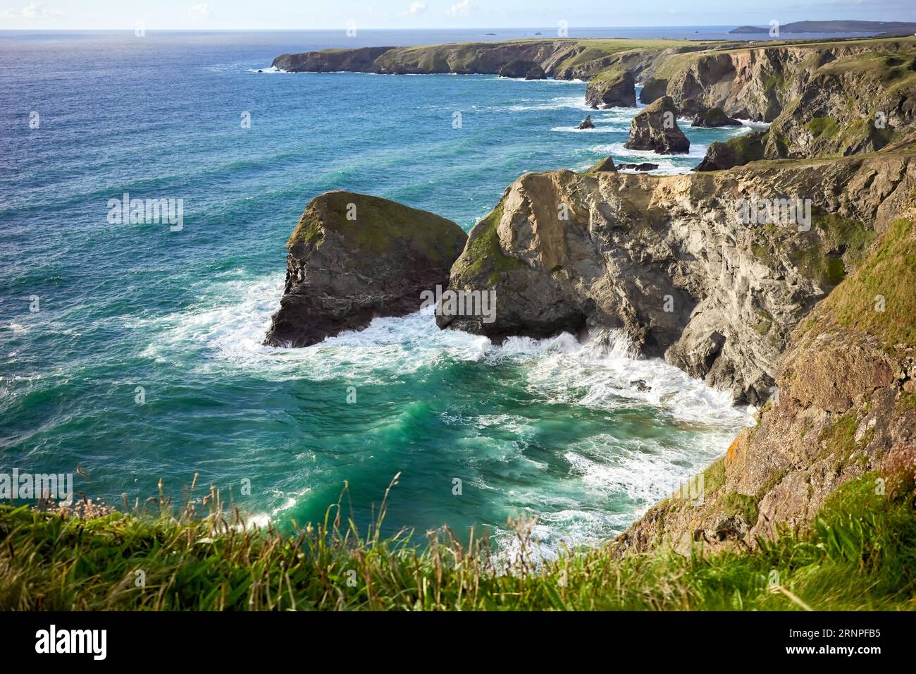 North cornwall cliff top path hi-res stock photography and images - Alamy