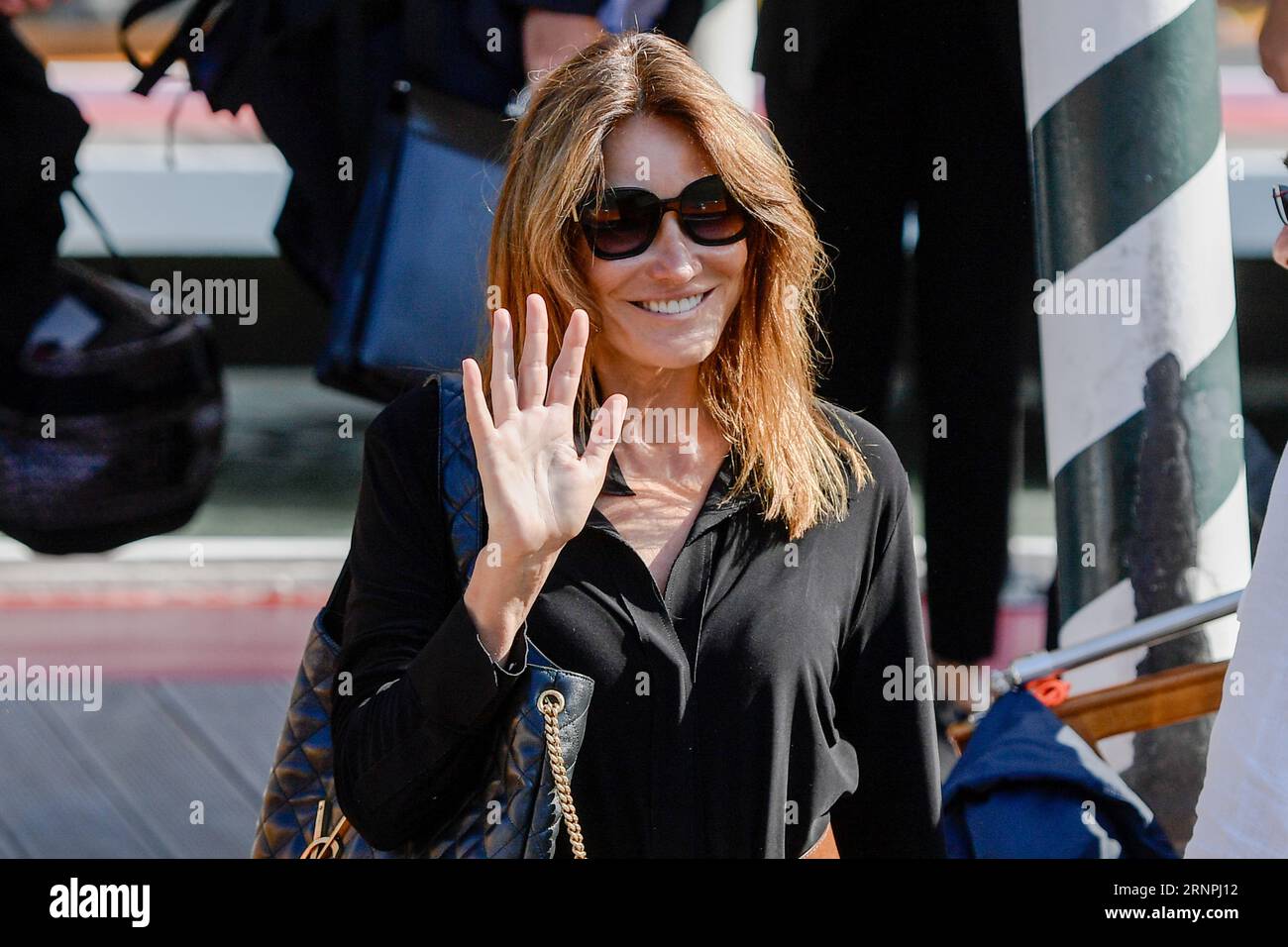 Cara bruni hi-res stock photography and images - Alamy