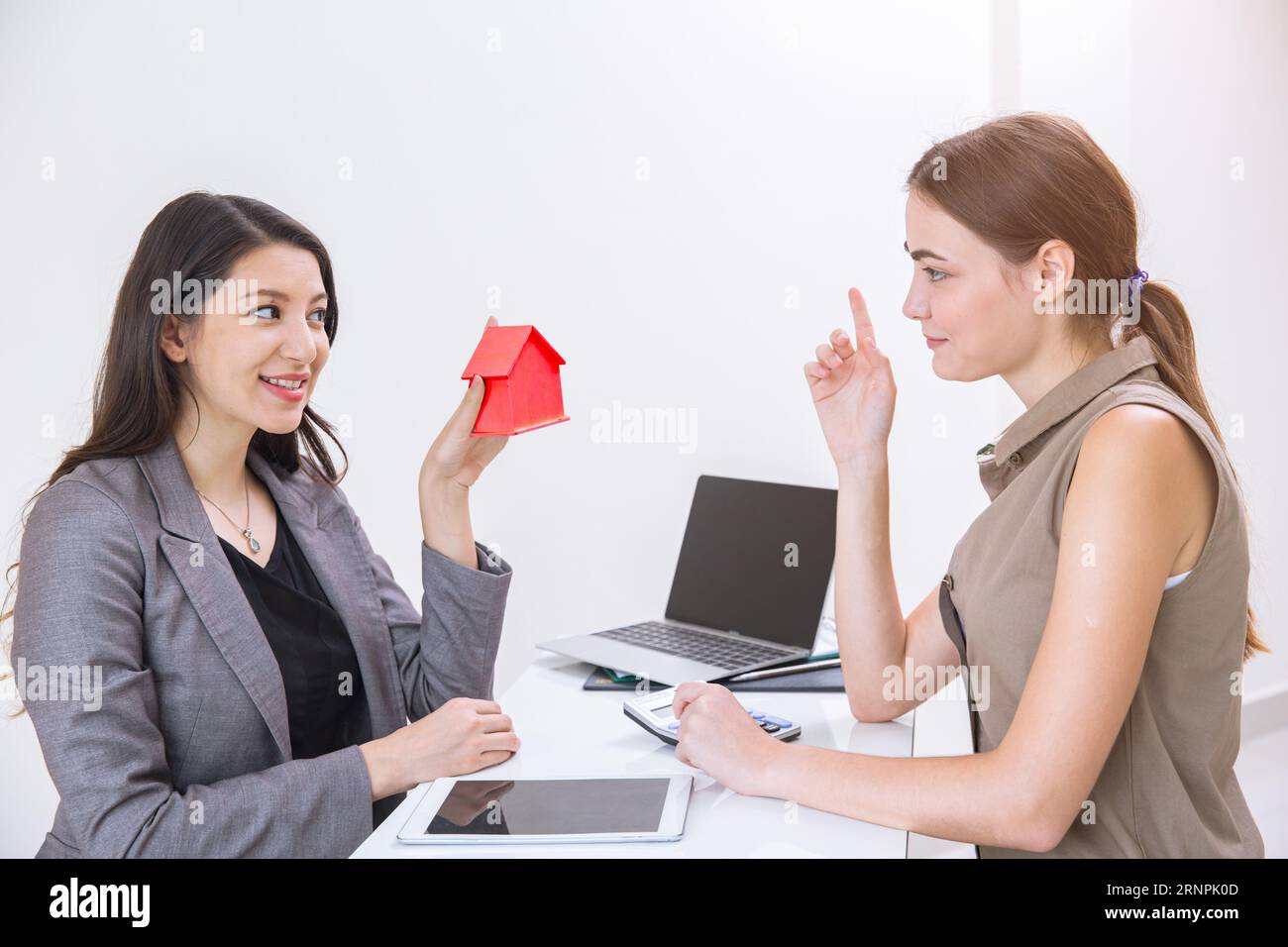 Sales office hi-res stock photography and images - Alamy