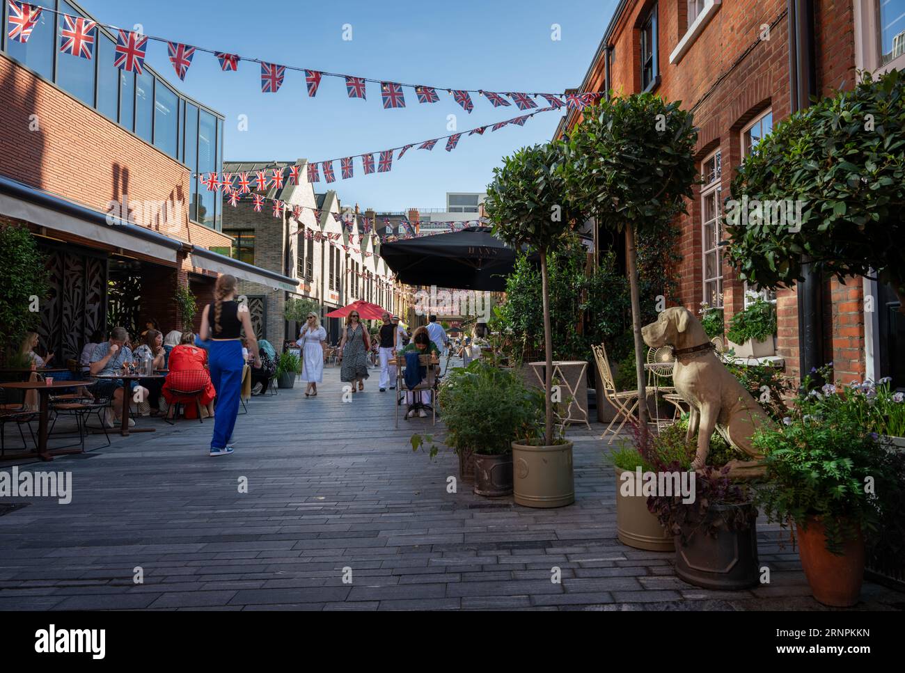 London, UK: Pavilion Road near Sloane Square in Chelsea, London. A ...