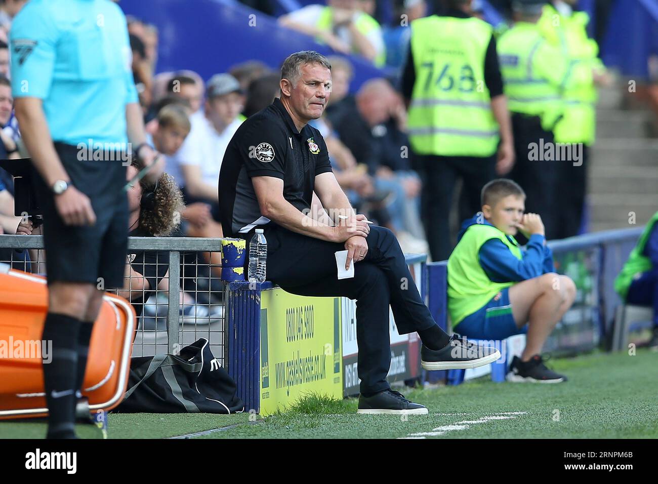 Hoardings football hi-res stock photography and images - Alamy