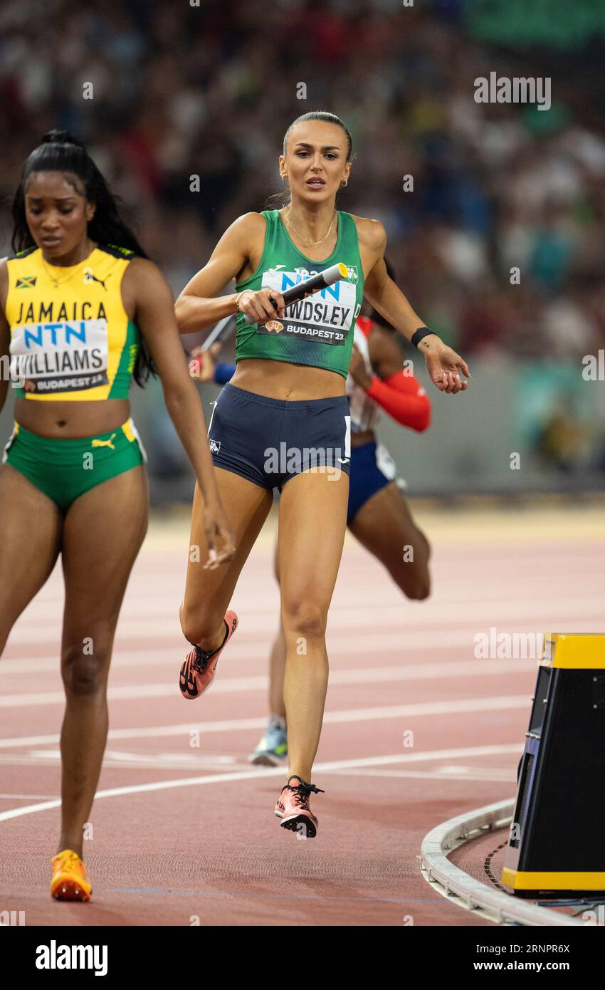 Sharlen Mawdsley of Ireland competing in the women’s 4x400m relay final ...
