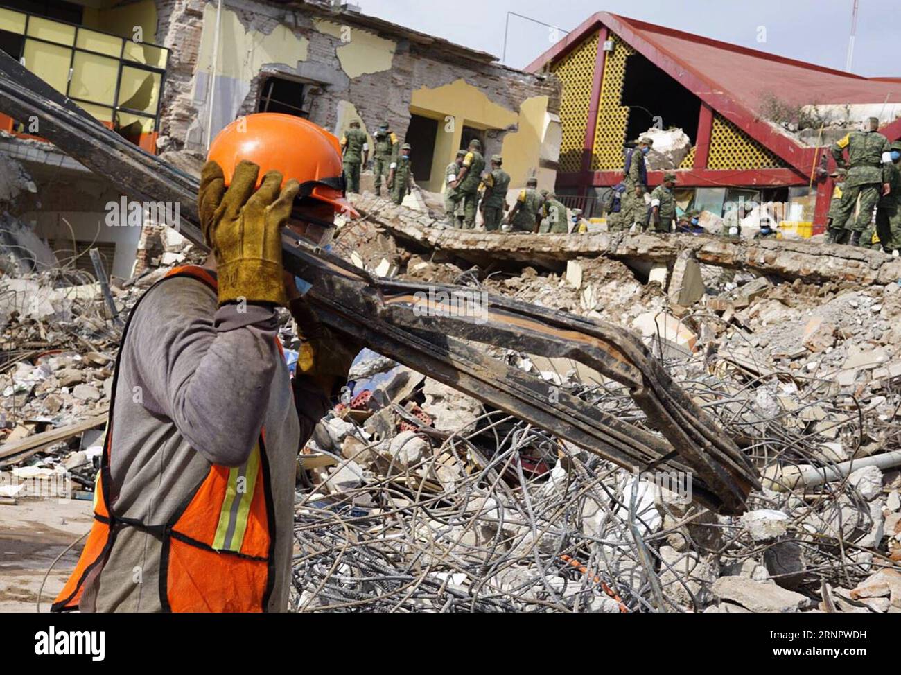 Mexico earthquake aftermath hi-res stock photography and images - Alamy