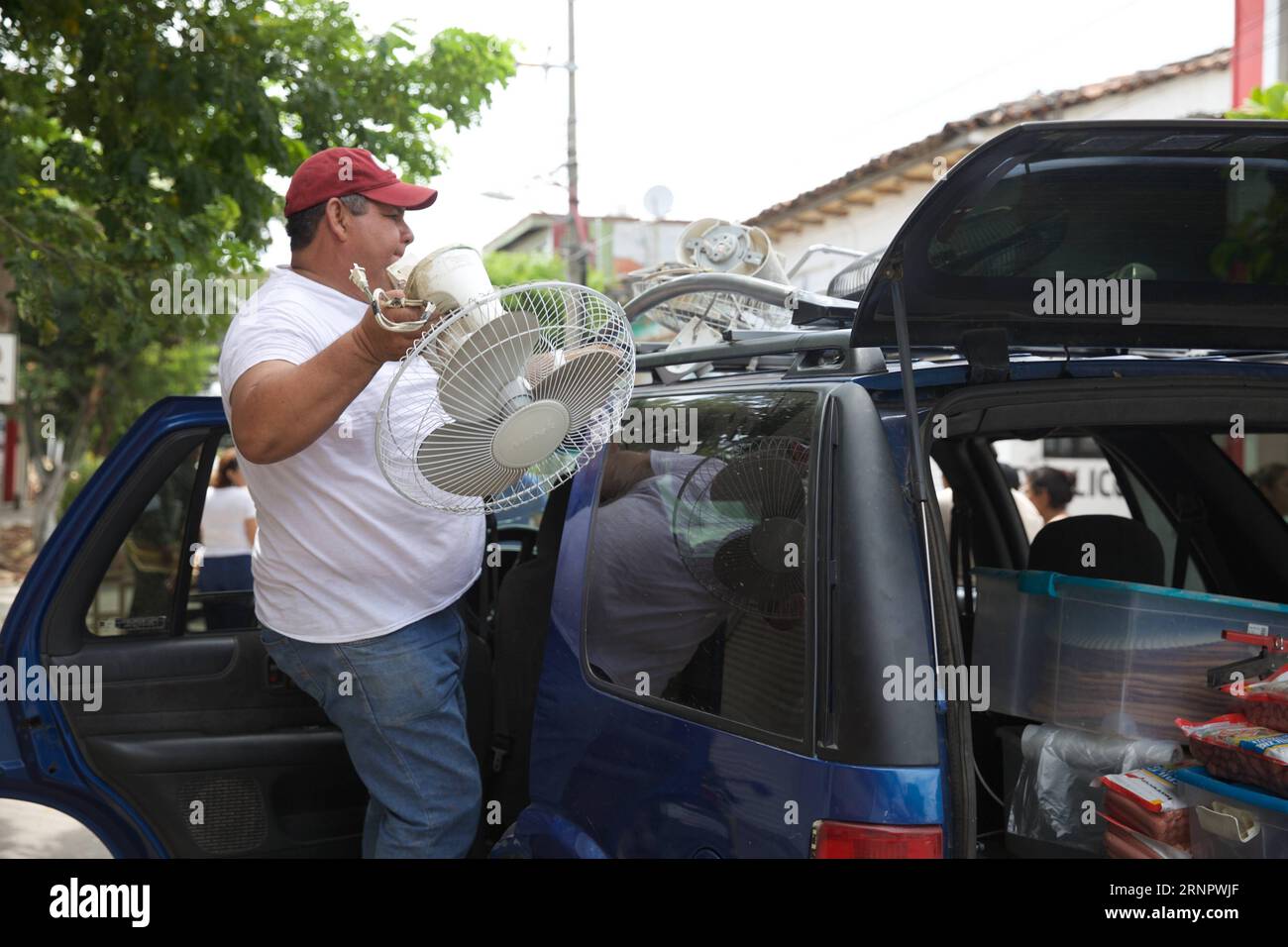 Mexico earthquake aftermath hi-res stock photography and images - Alamy