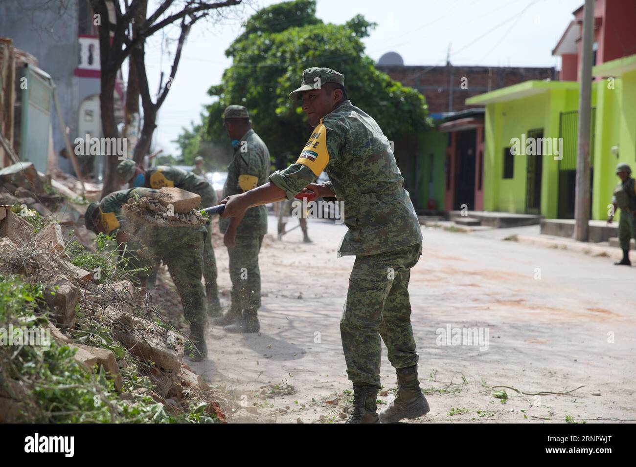 Mexico earthquake aftermath hi-res stock photography and images - Alamy