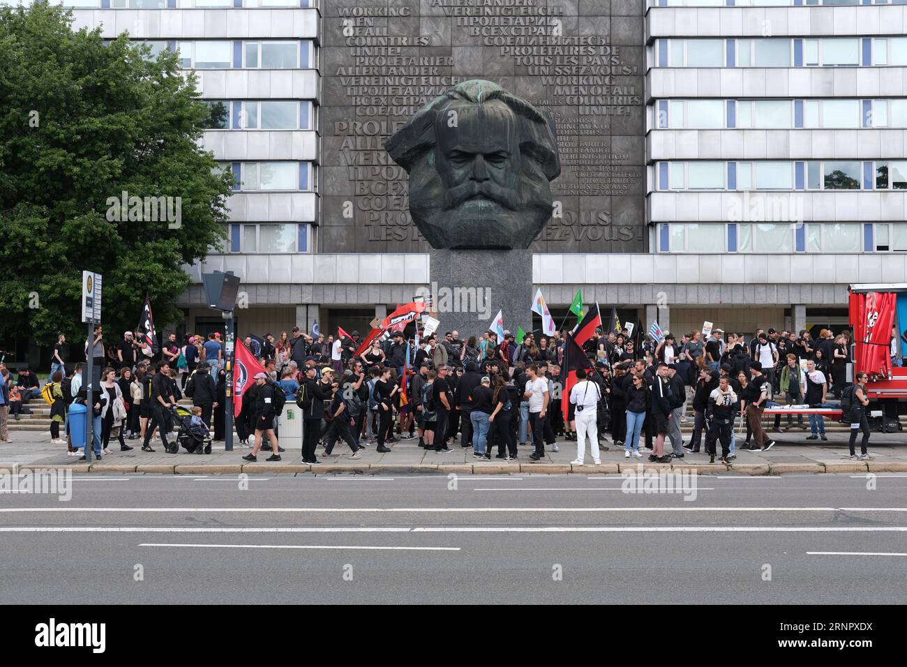 Chemnitz, Germany. 02nd Sep, 2023. Participants of a left-wing ...