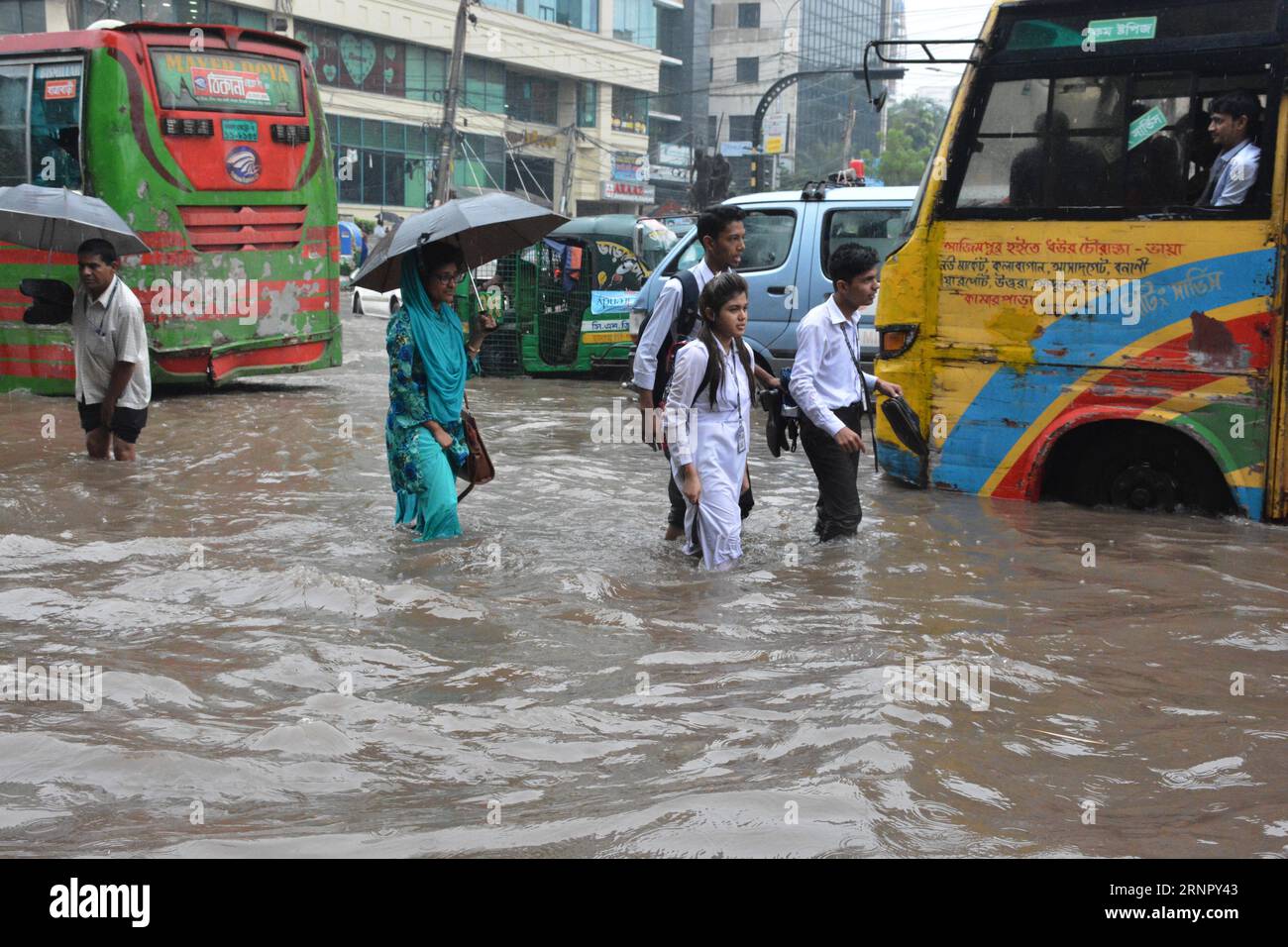 Dhaka flood hi-res stock photography and images - Alamy