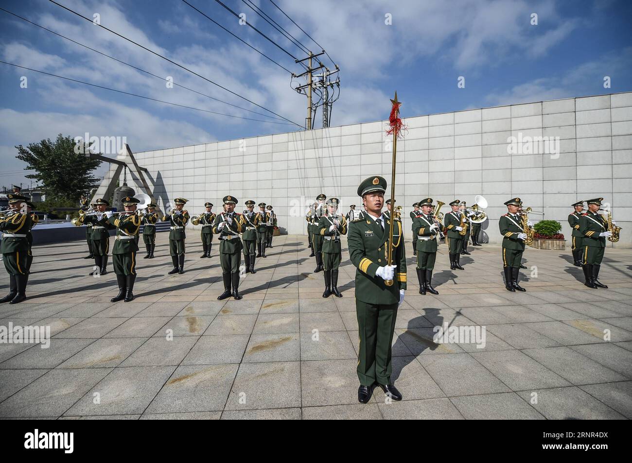 (170918) -- SHENYANG, Sept. 18, 2017 -- A military band play the ...
