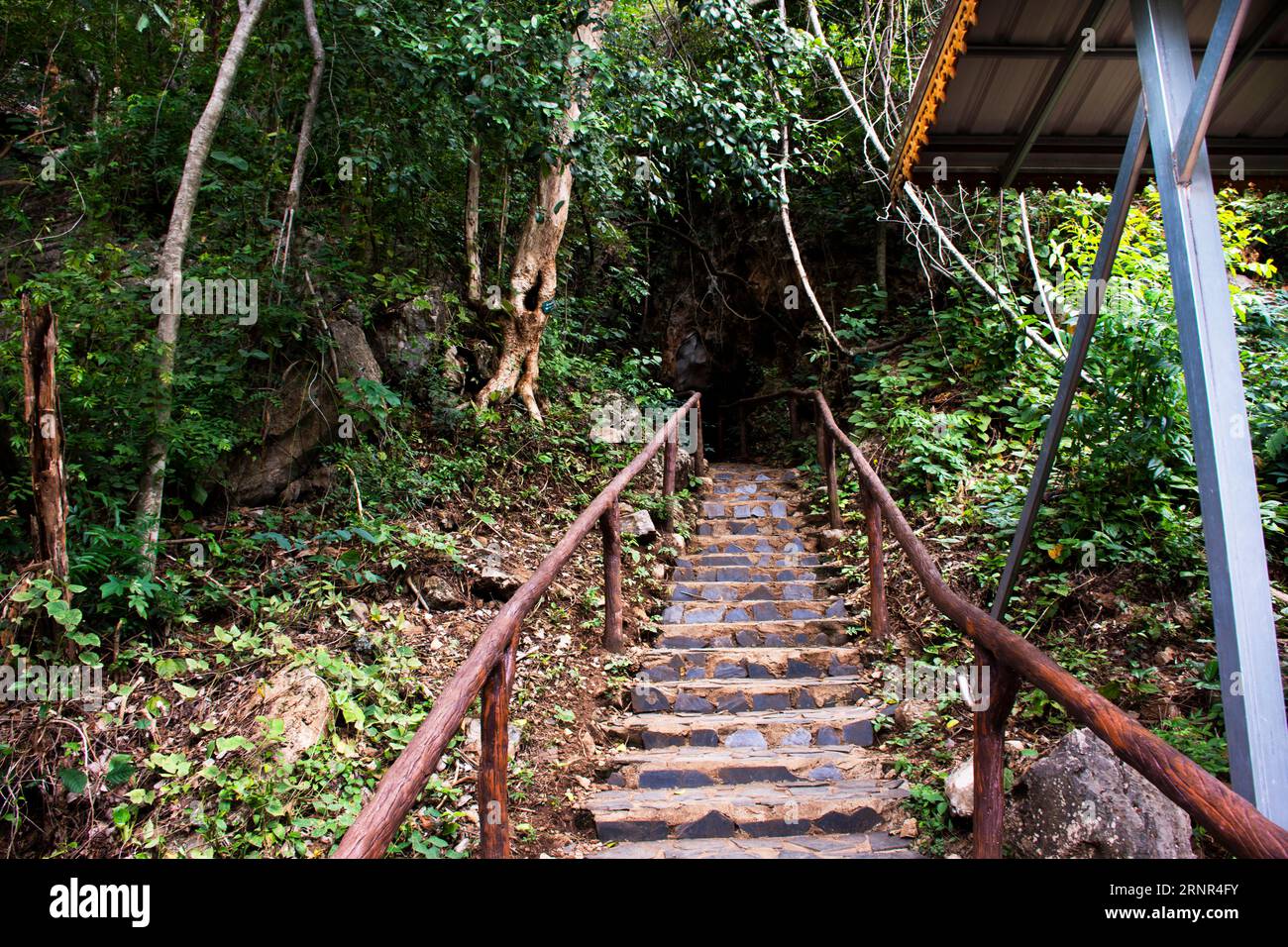 Hup Pa Tat cave valley and Khao Pla Ra limestone mountain in Tham ...