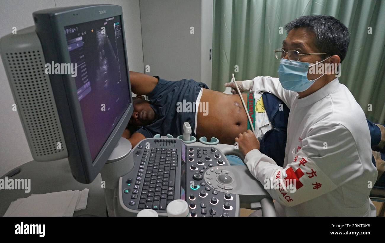 Navy doctor examination hi-res stock photography and images - Alamy