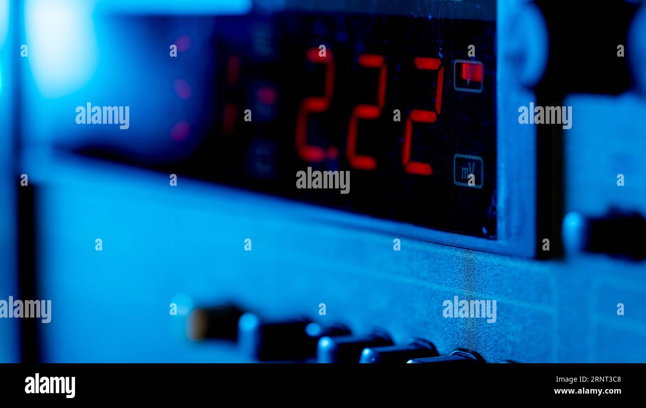 Digital Gaussmeter: In physics and engineering, a gaussmeter measures ...