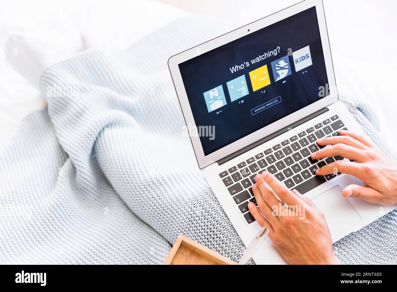 Choosing movie hi-res stock photography and images - Alamy