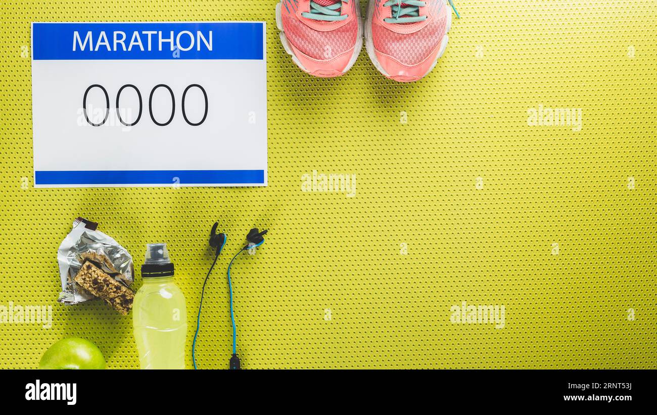 Marathon runner number hi-res stock photography and images - Alamy