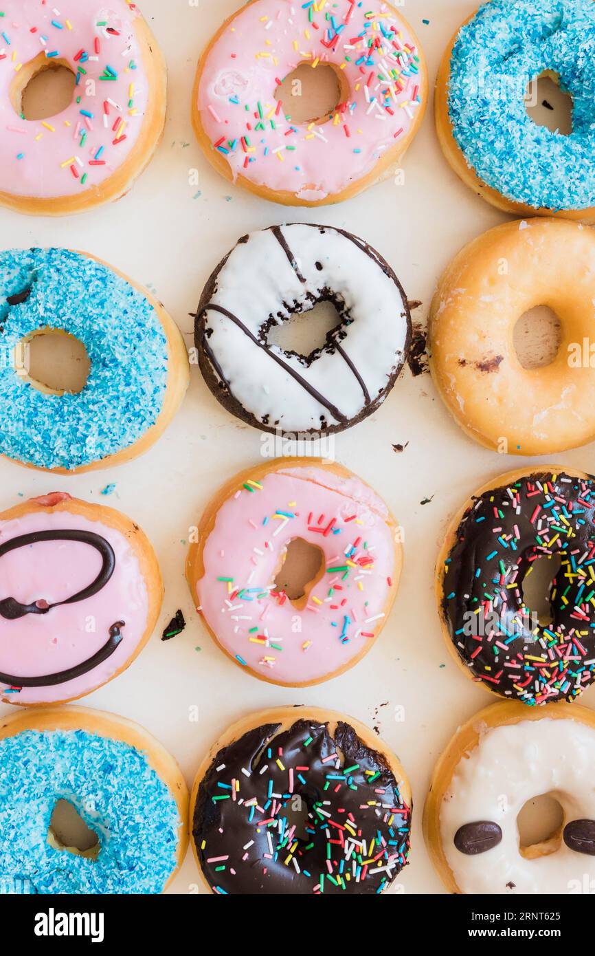 Decorative donuts hi-res stock photography and images - Alamy