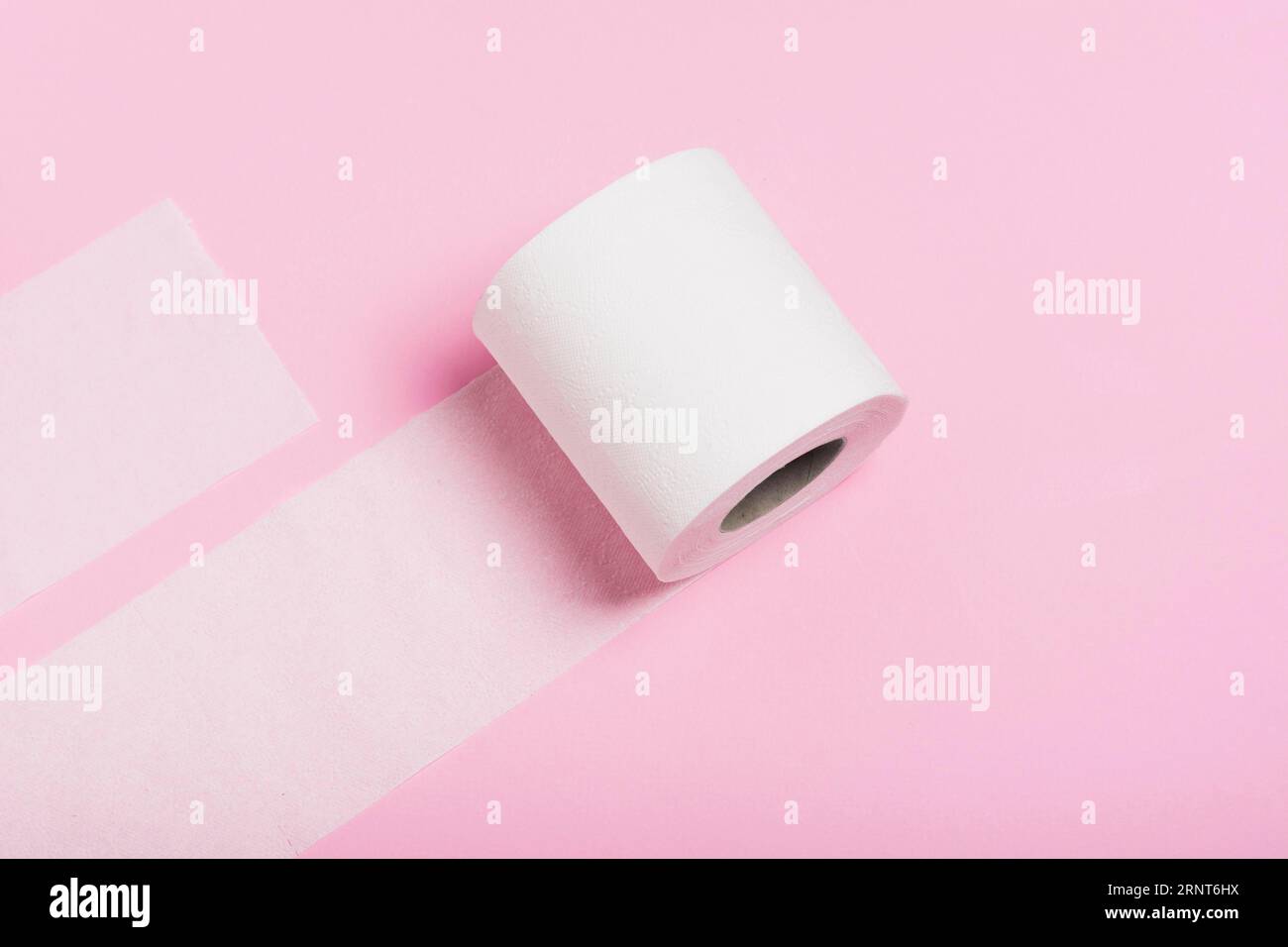 Toilet paper roll loose table Stock Photo - Alamy