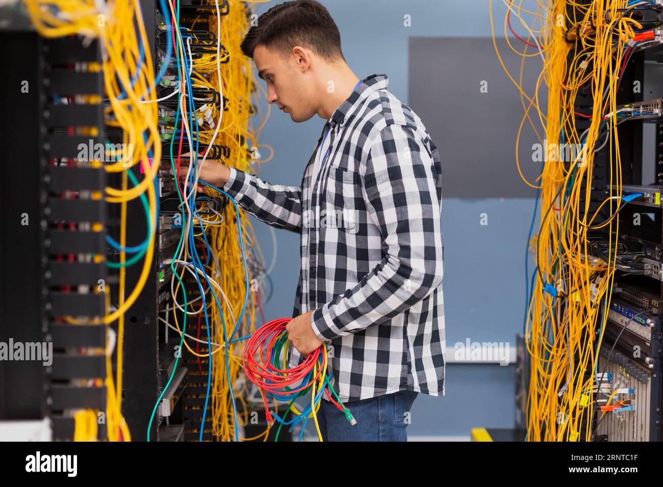 Network engineer hi-res stock photography and images - Alamy