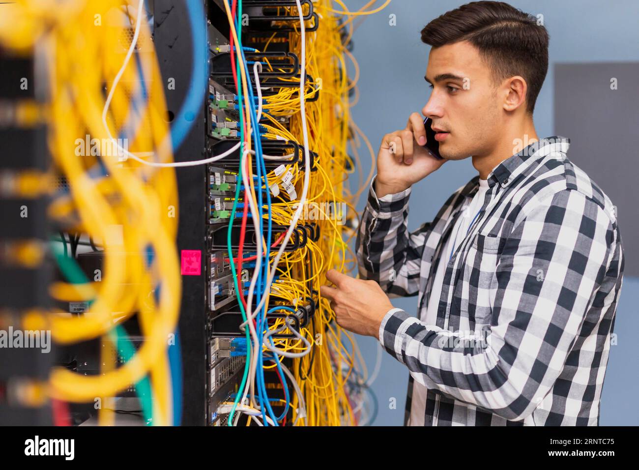 Lan network hi-res stock photography and images - Alamy