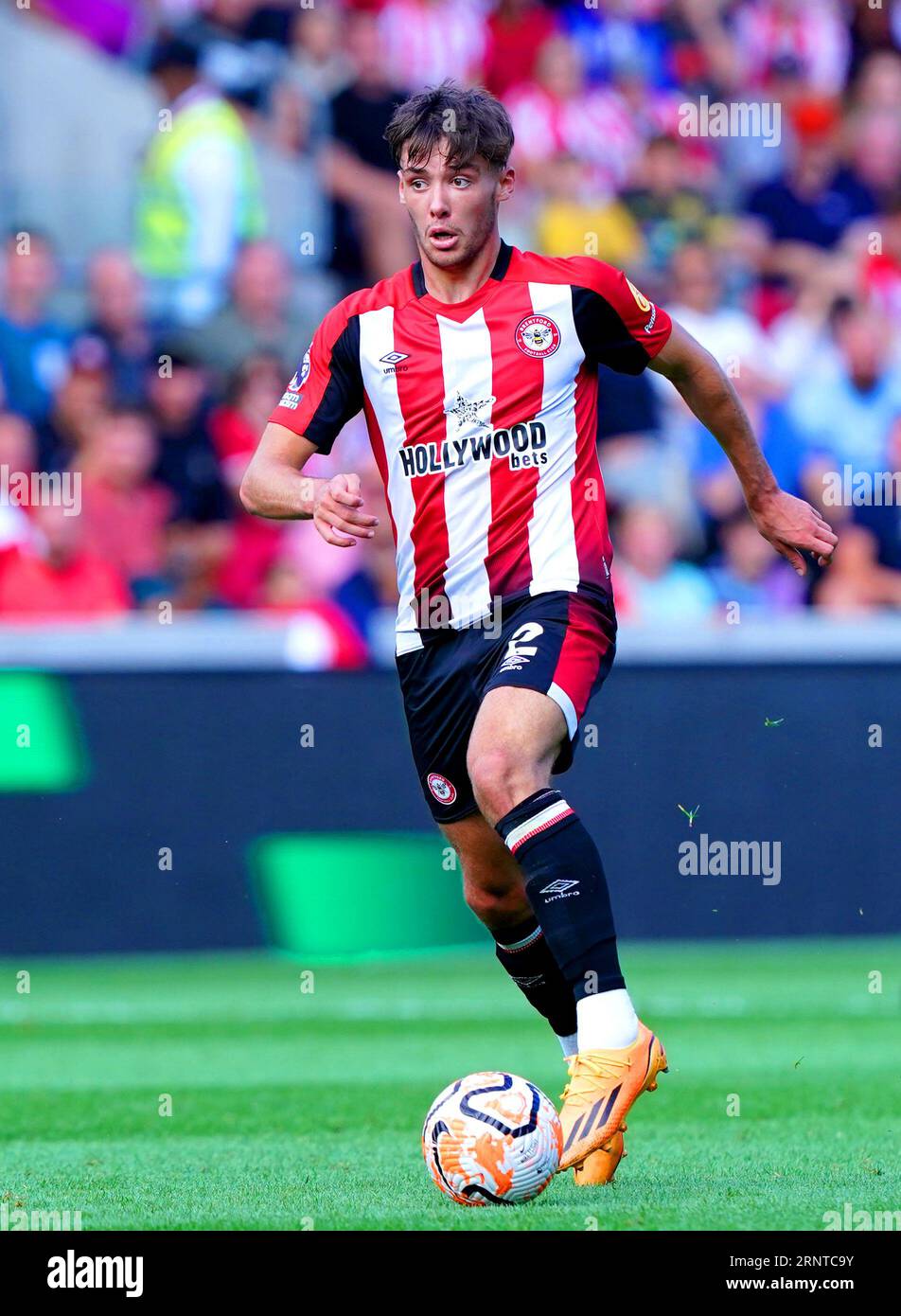 Aaron hickey brentford 2023 hi-res stock photography and images - Alamy