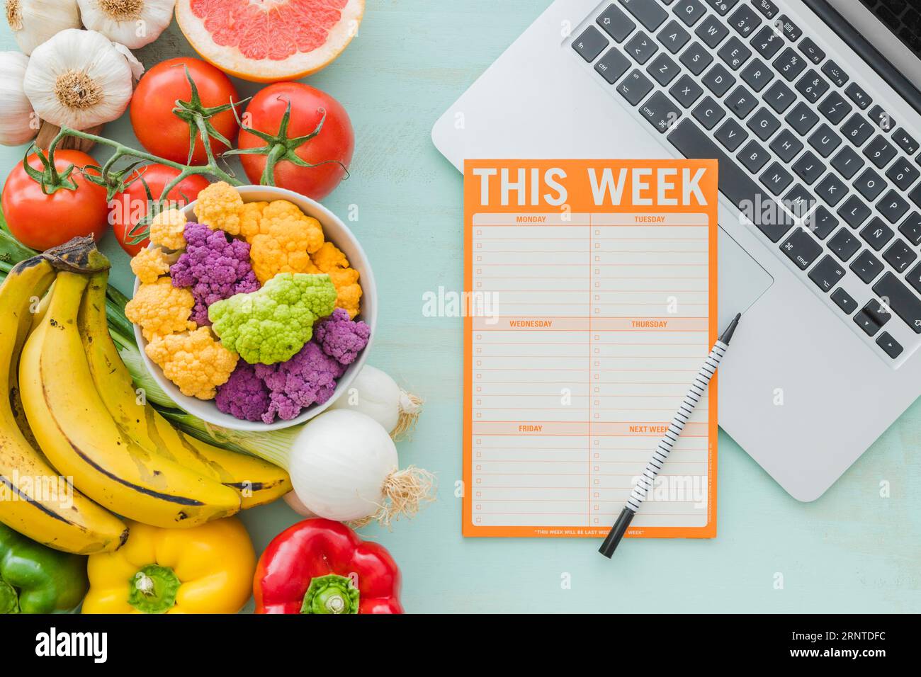 Diet week plan healthy vegetables background Stock Photo - Alamy