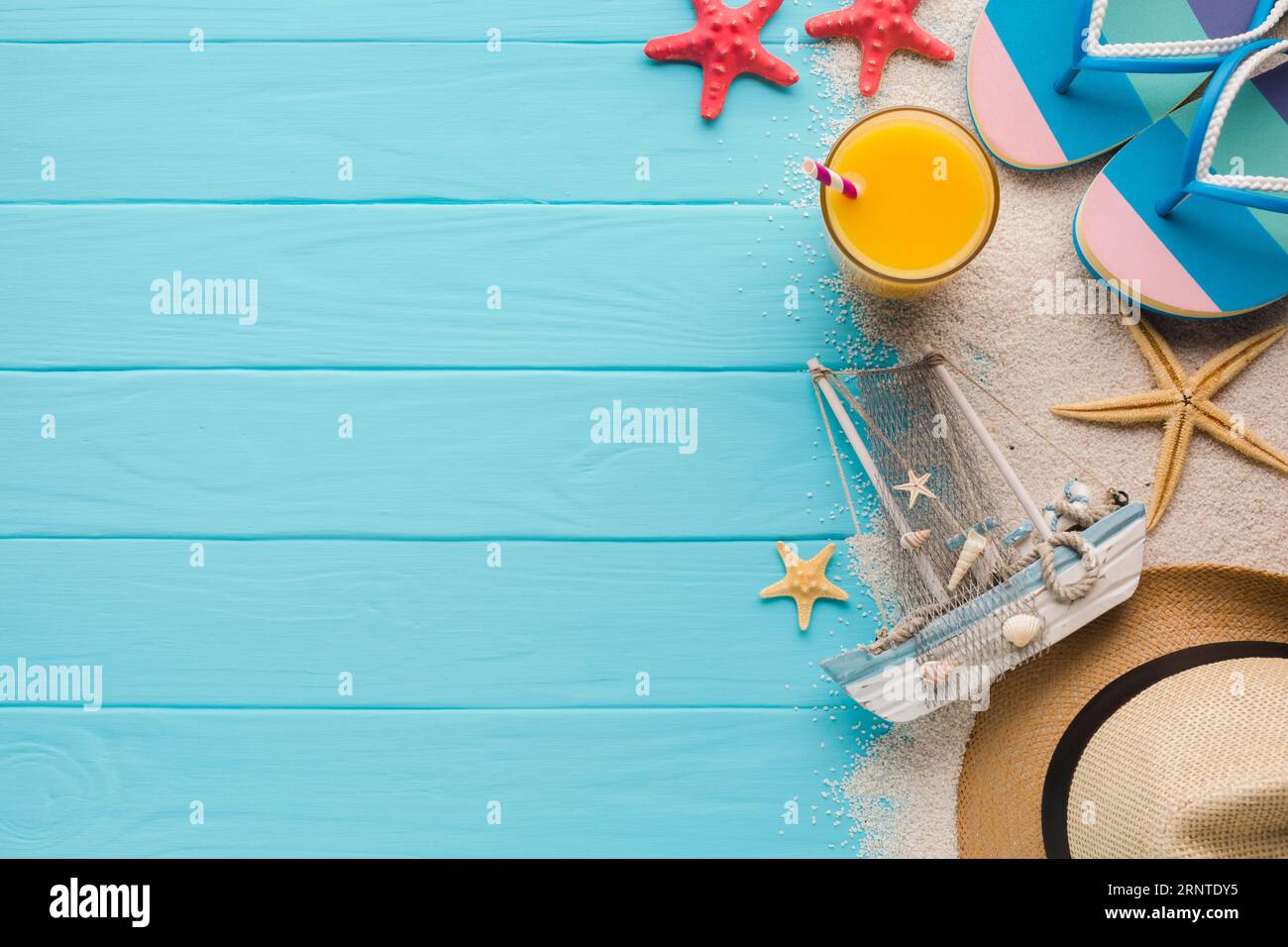 Flat lay composition sunscreen hi-res stock photography and images - Alamy