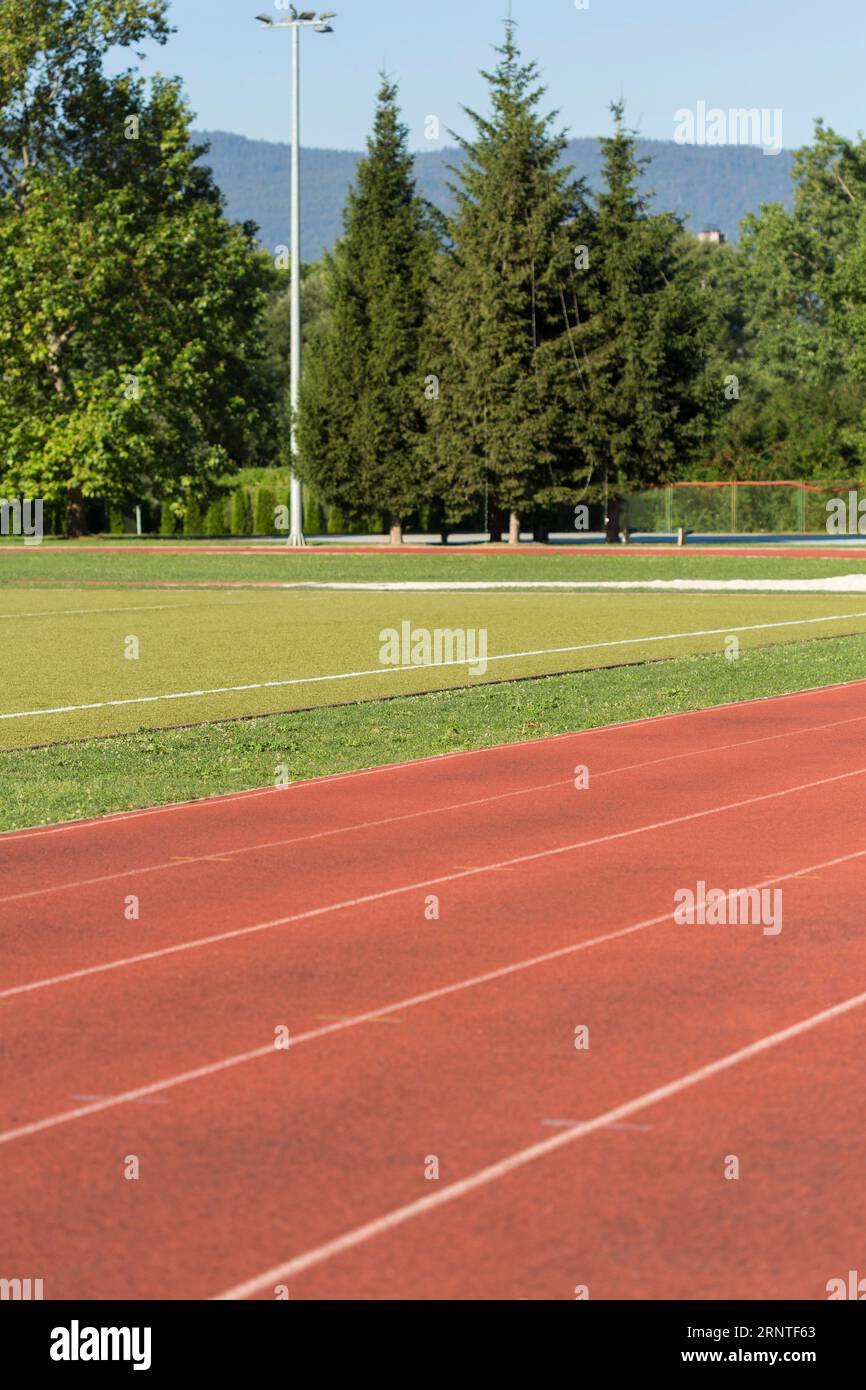 Track runing hi-res stock photography and images - Alamy