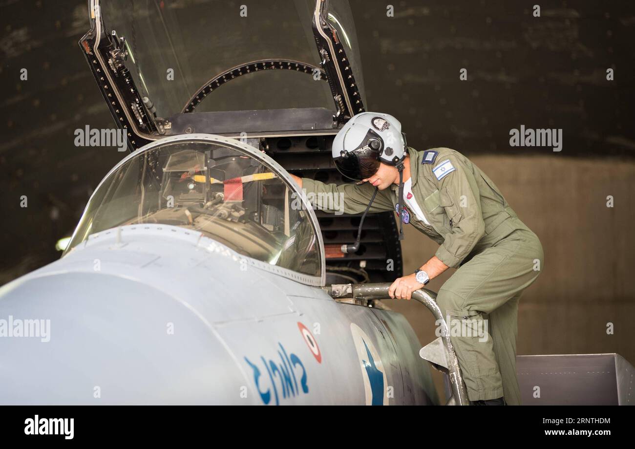 (171110) -- UVDA AIR BASE, Nov. 10, 2017 -- An Israeli pilot checks a F ...