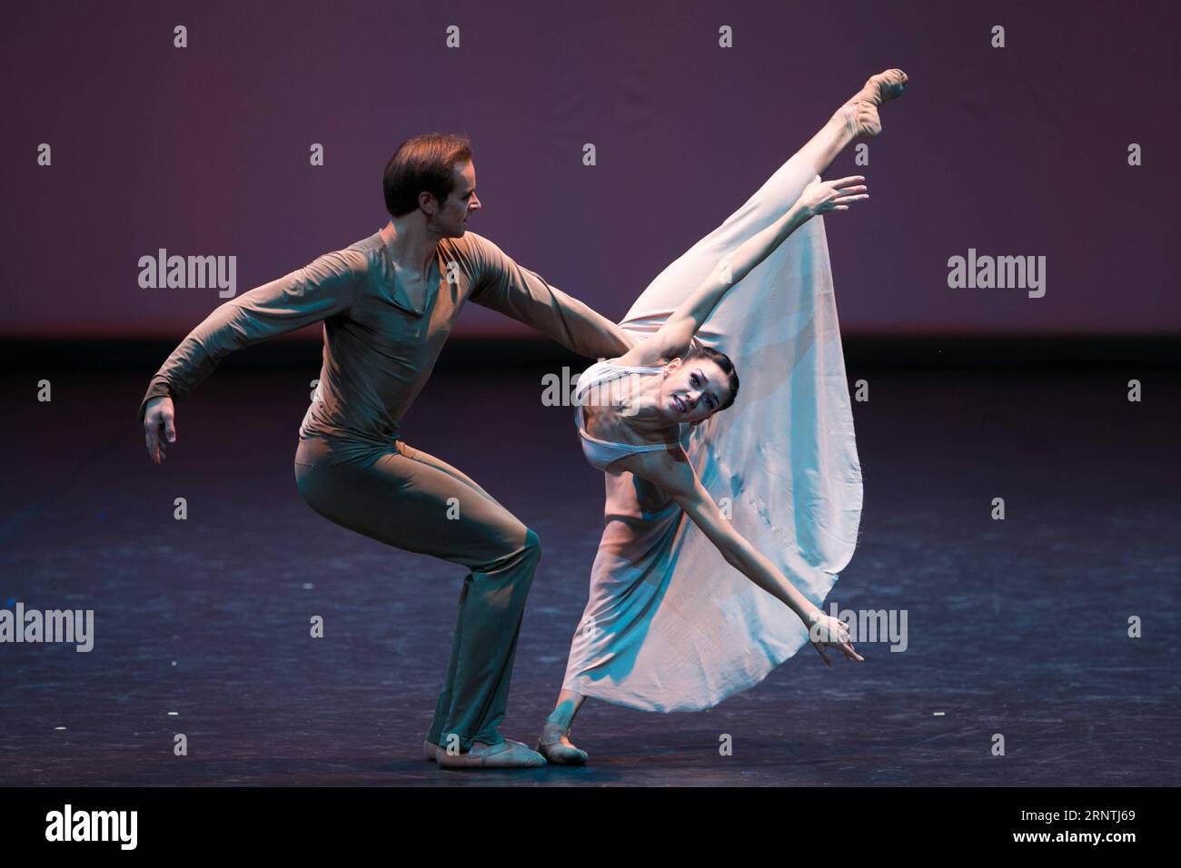 Russian ballet dancers hi-res stock photography and images - Alamy