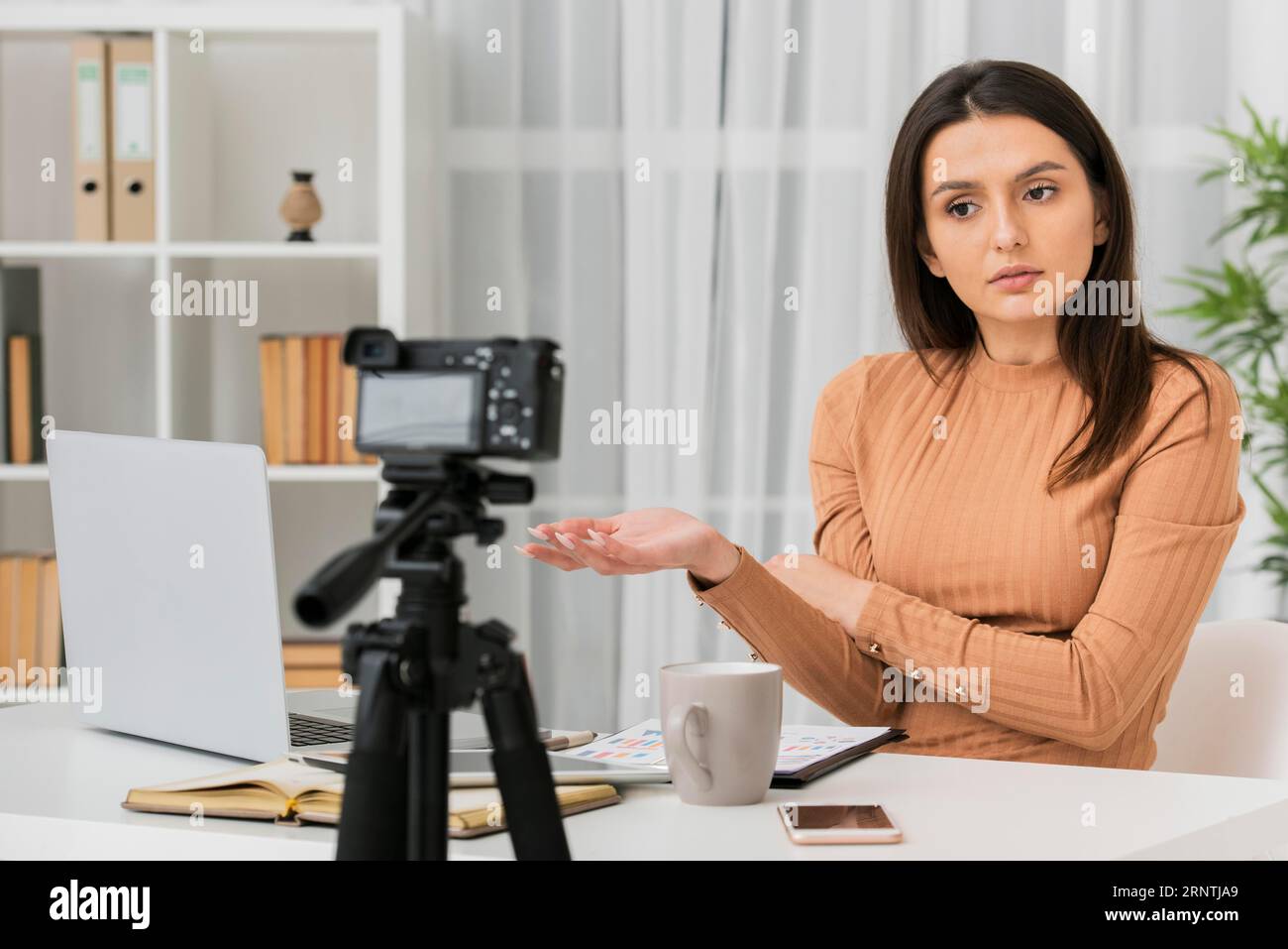 Blog distance hi-res stock photography and images - Alamy