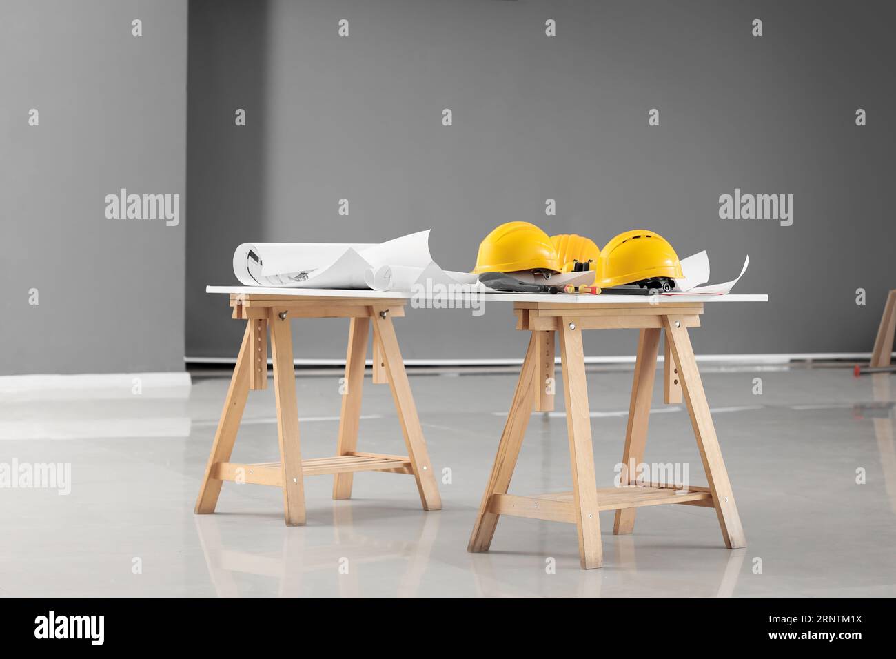 Builders equipment hi-res stock photography and images - Alamy