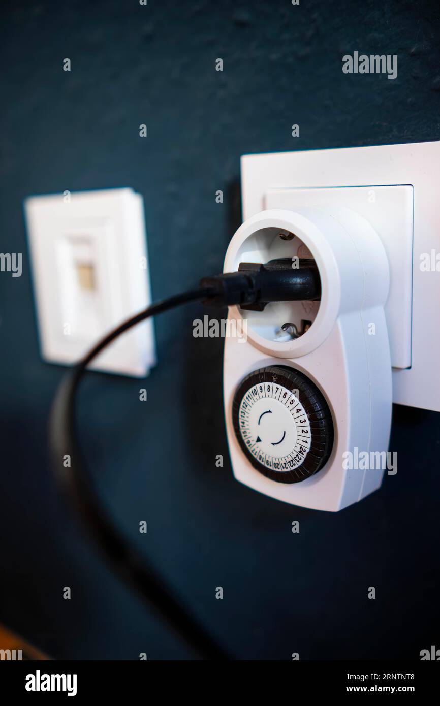 Timer plug socket hi-res stock photography and images - Alamy