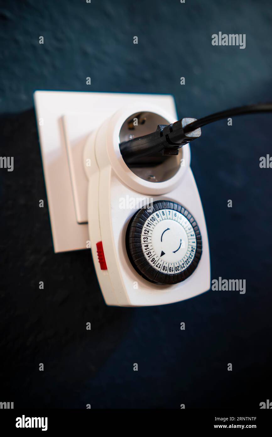 Socket timer hi-res stock photography and images - Alamy