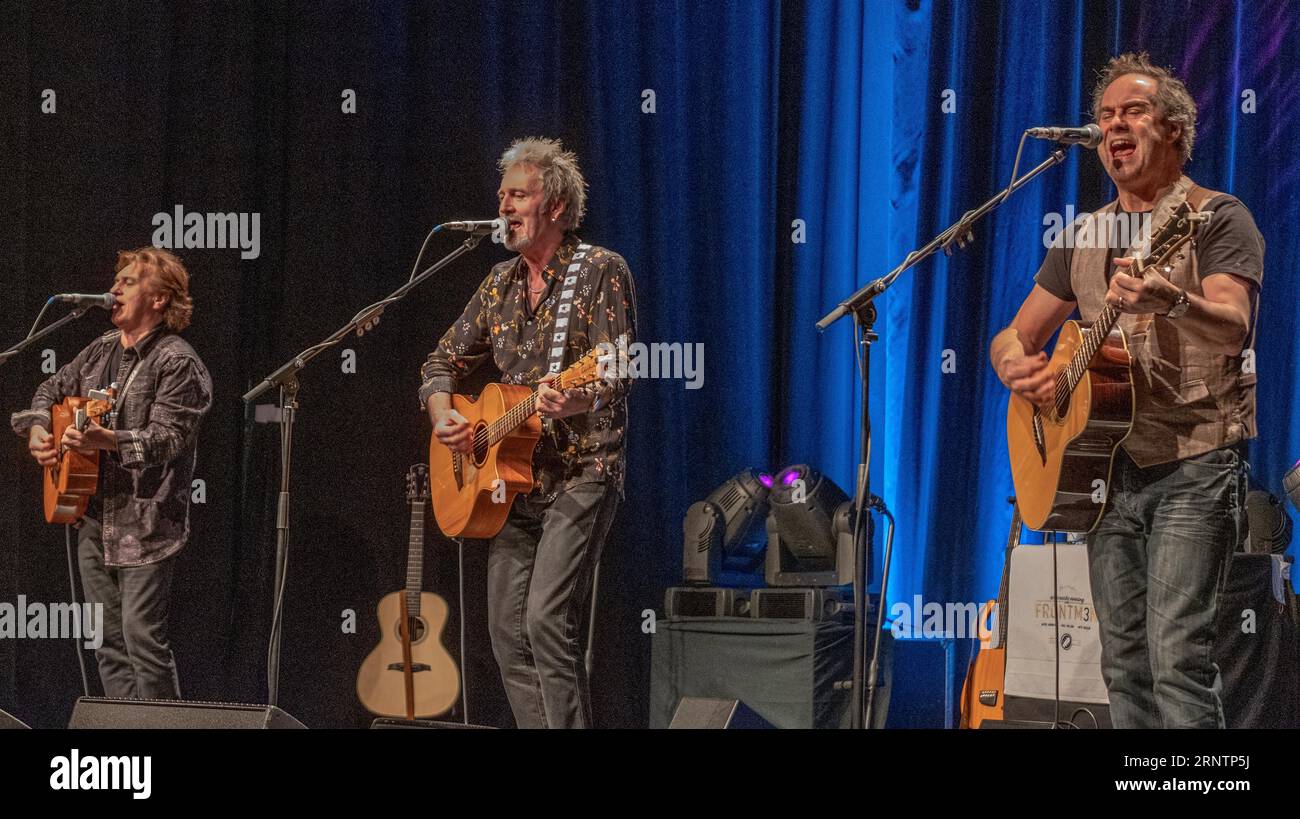 The hollies band hi-res stock photography and images - Alamy