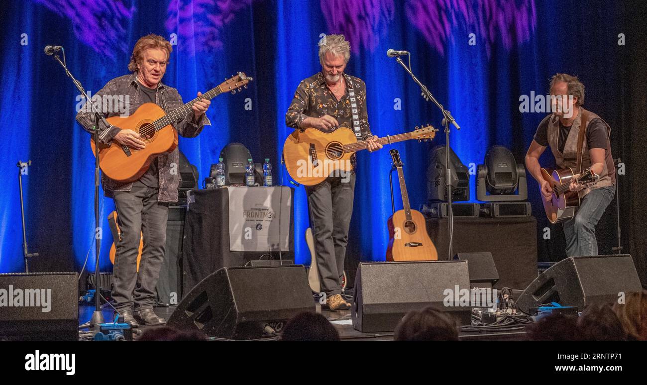 The hollies band hi-res stock photography and images - Alamy