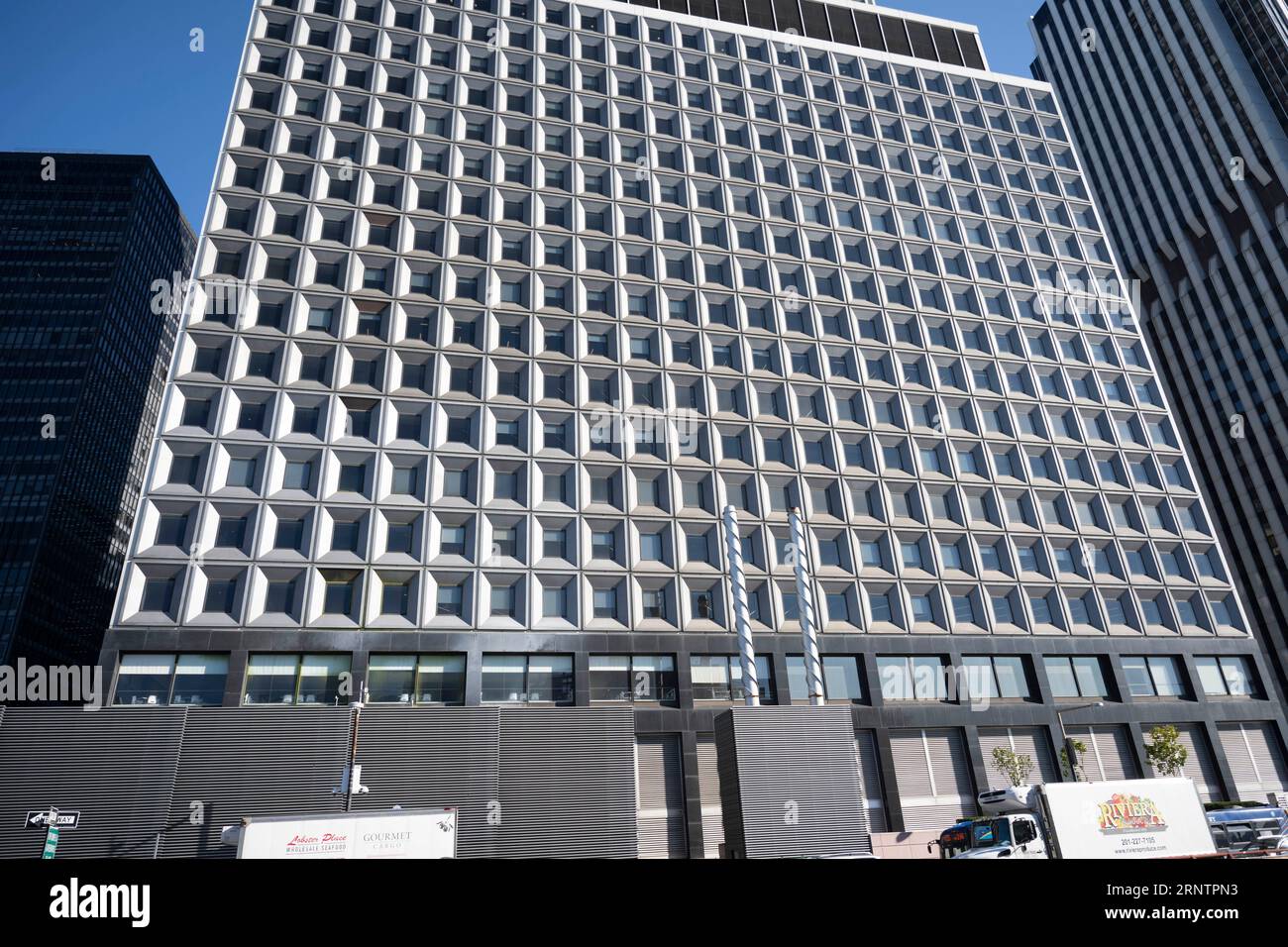 Office building hurricane damage hi-res stock photography and images ...