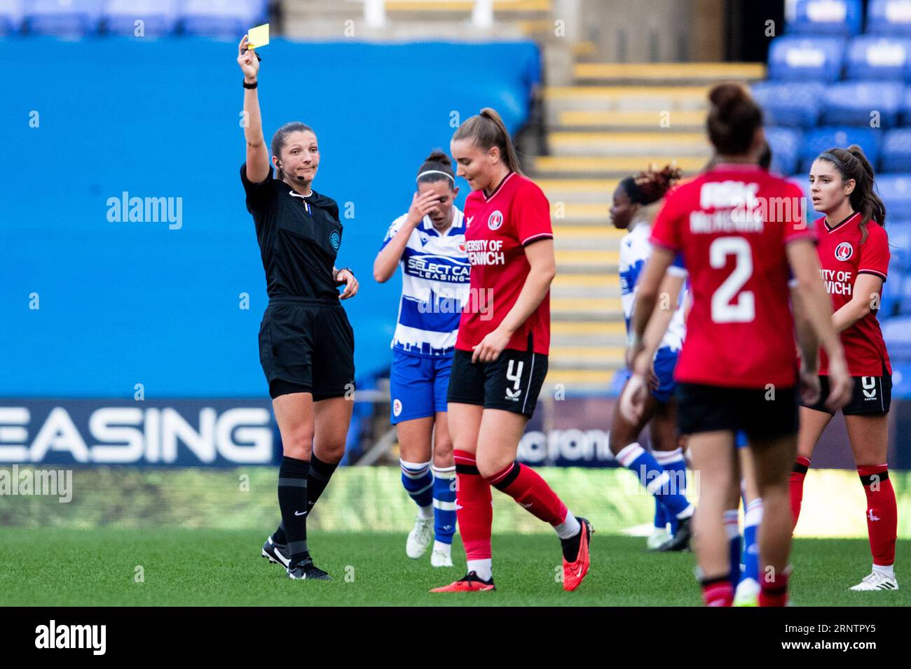 Reading, UK. 2nd September, 2023. Referee Melissa Burgin awards Mia ...