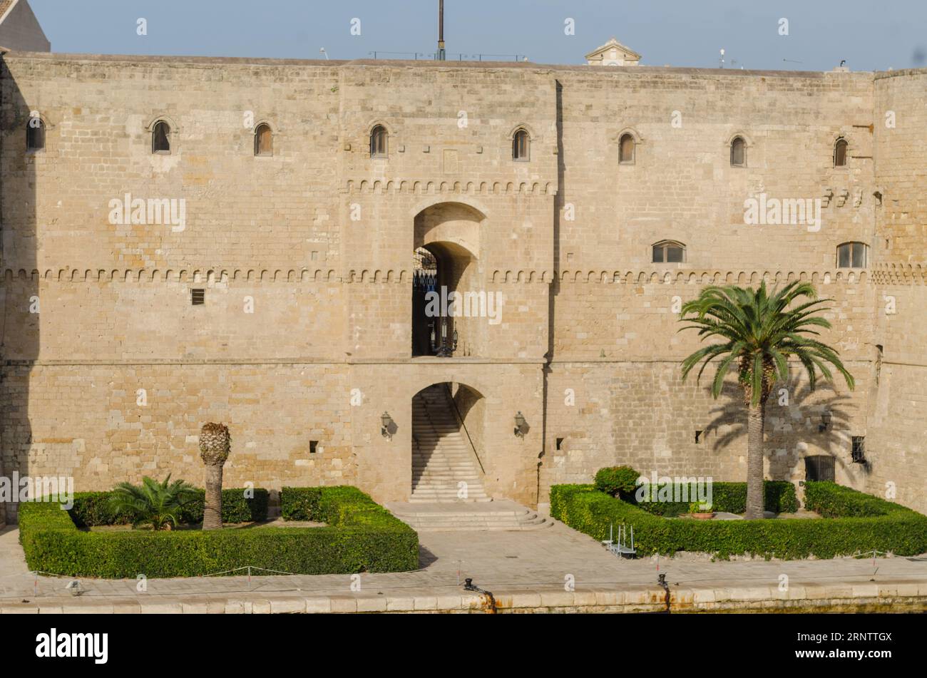 Taranto castle hi-res stock photography and images - Alamy