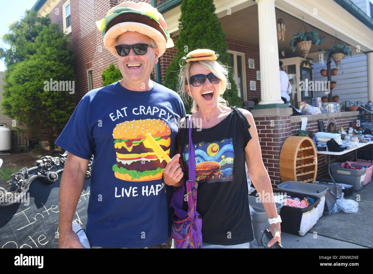 Jim and Robin Walter, of Harleysville, Pa., talk about their itinerary ...
