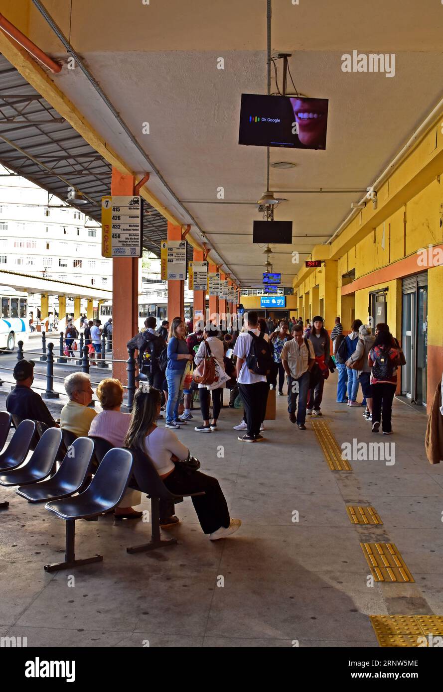 Rio bus terminal hi-res stock photography and images - Alamy