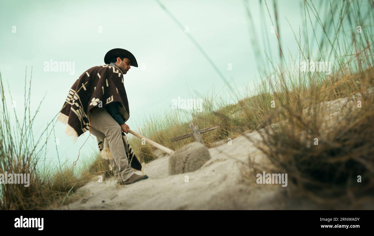 Man digging grave hi-res stock photography and images - Alamy