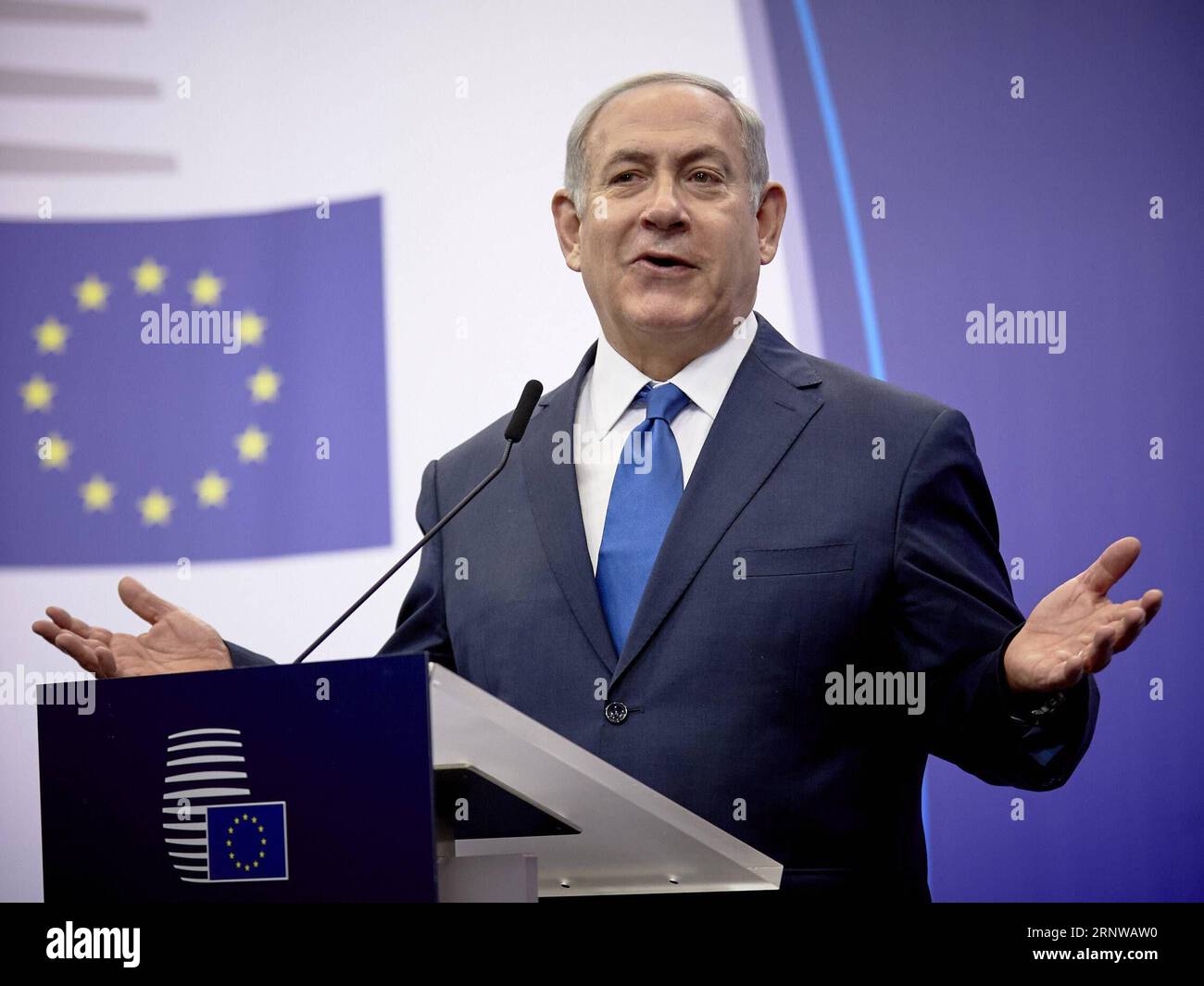 1967 lines hi-res stock photography and images - Alamy