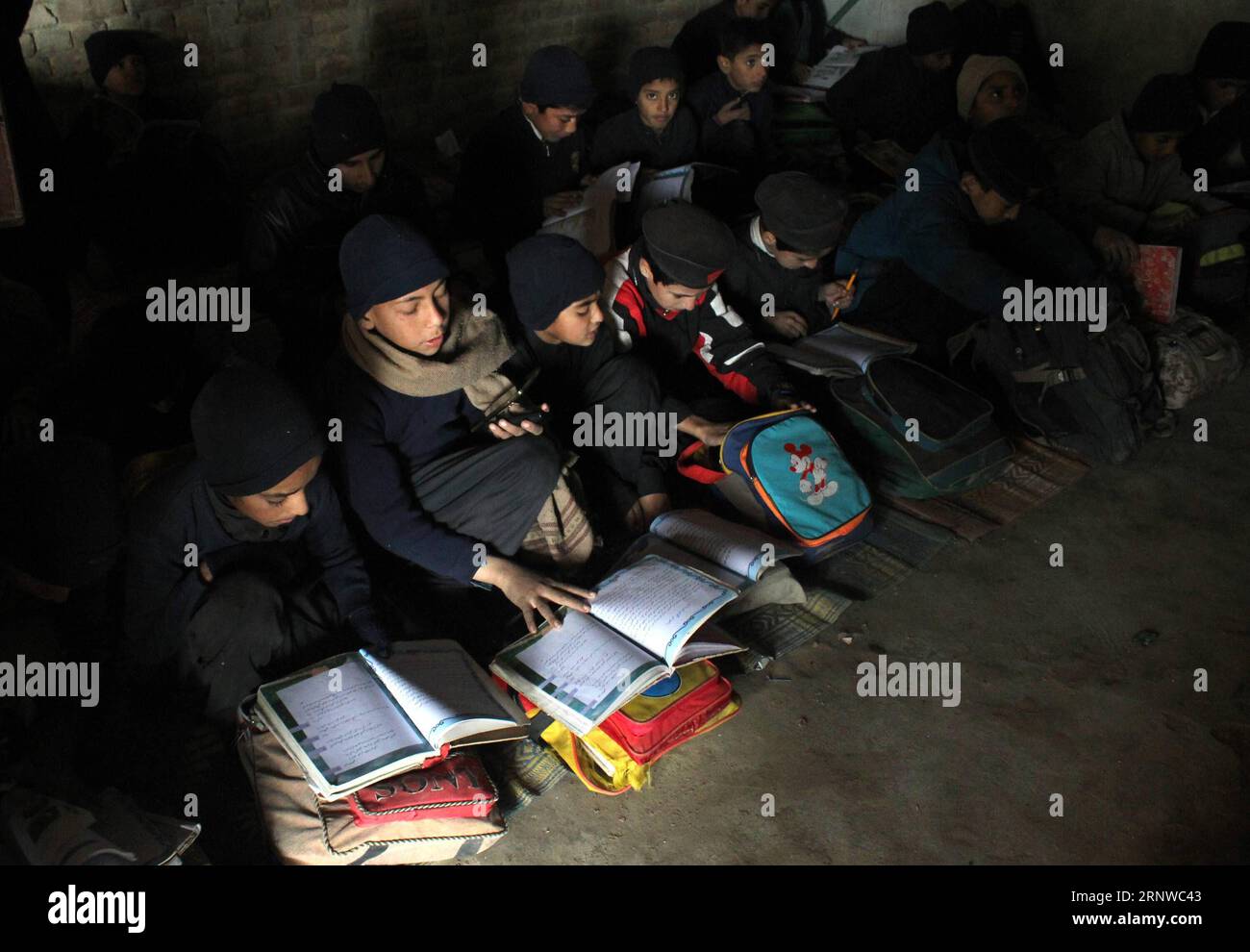Education peshawar pakistan hi-res stock photography and images - Alamy