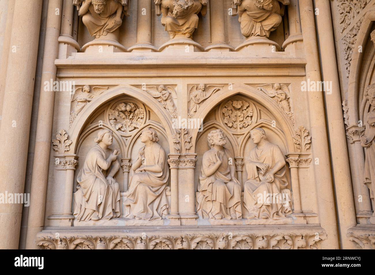 Sculptures at the entrance of Metz cathedral Stock Photo - Alamy