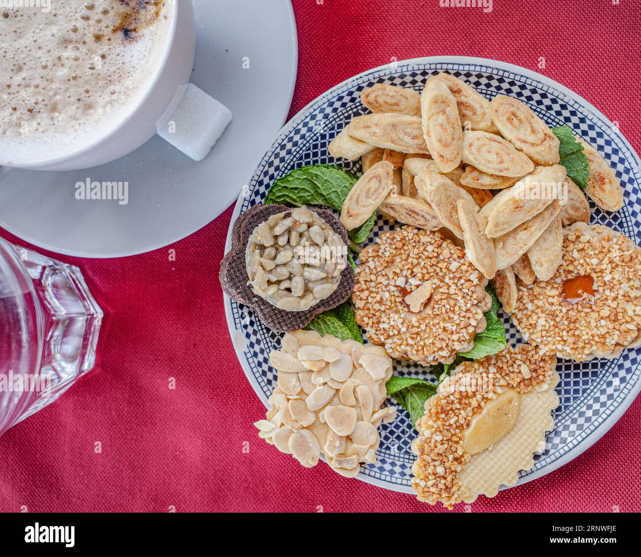 Moroccan biscuit hi-res stock photography and images - Alamy