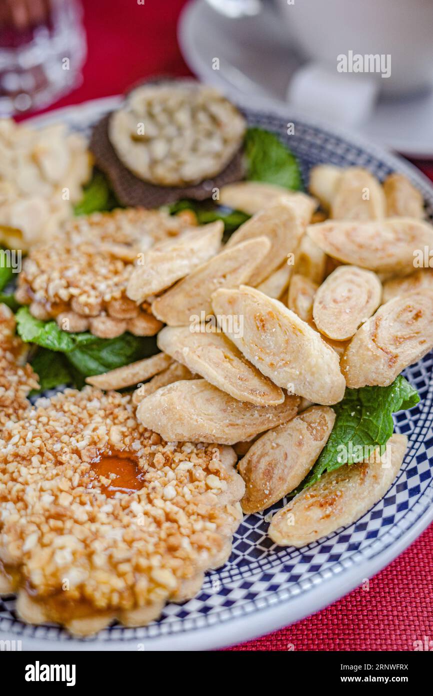 Moroccan pastries hi-res stock photography and images - Alamy